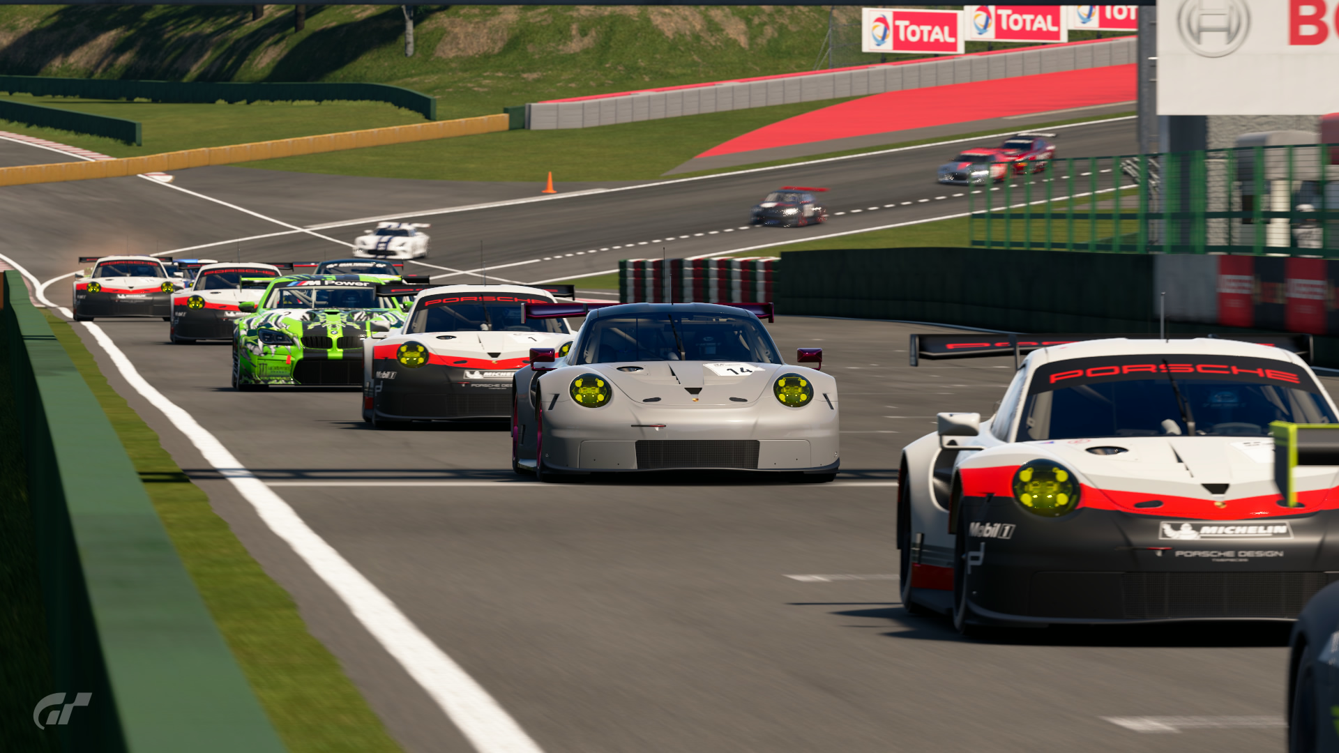 Miten pääsen kisaamaan? | GT Finland Racers